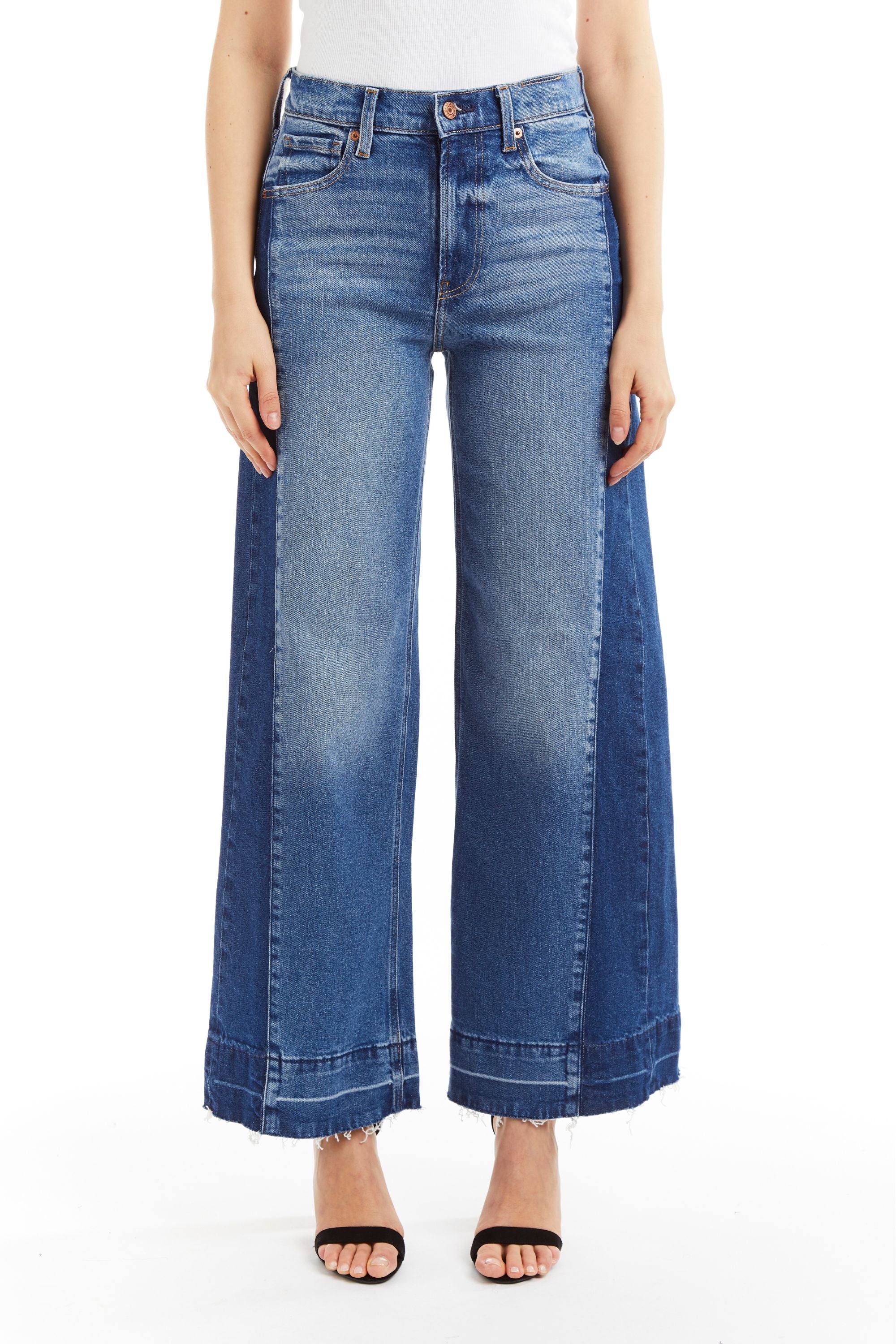 Shop Stylish Women's Jeans Online | TractrJeans